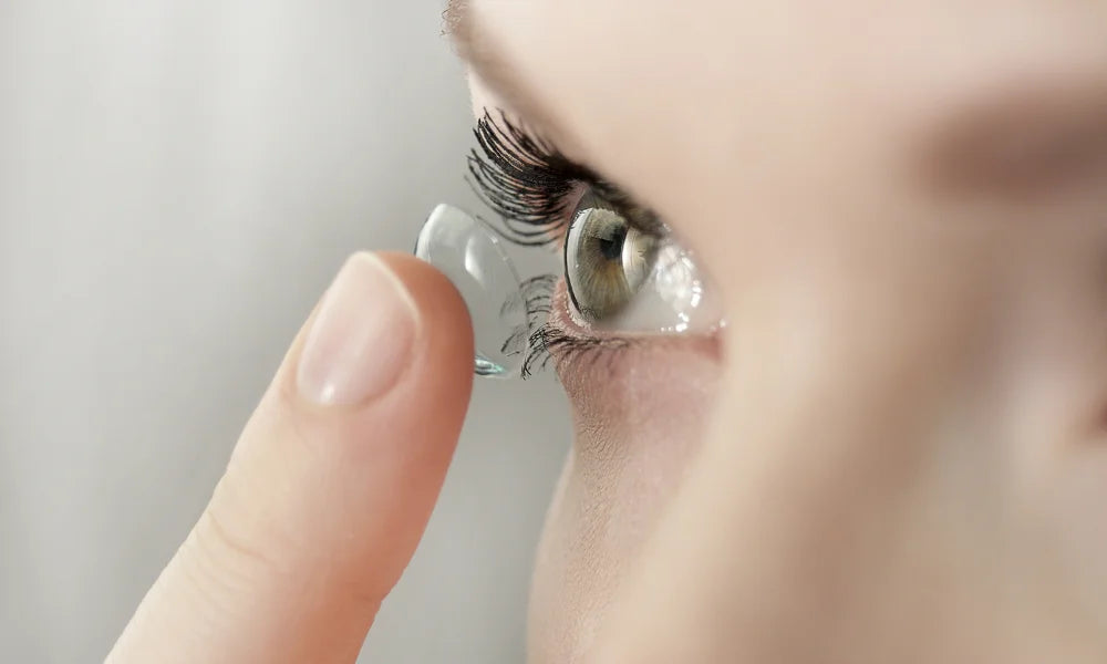 What are Extended Wear Contact Lenses? Are They Safe? – Adasat